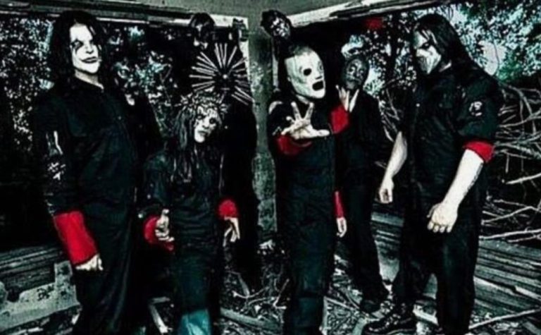 Slipknot Costume: The Perfect Choice for Hardcore Fans